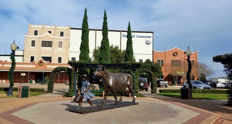 27 Best Day Trips from Houston (By a Local)