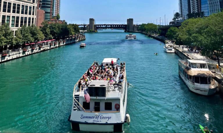 Facts About Chicago (30 Interesting & Fun Things to Know)