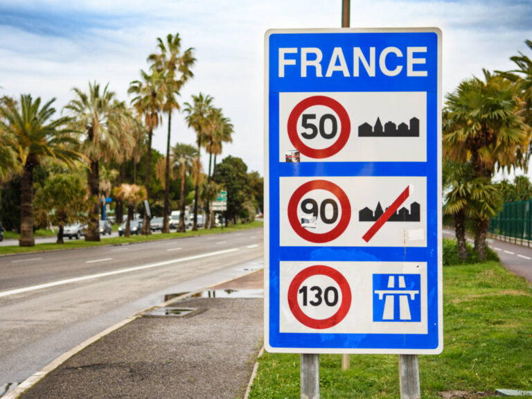 Driving in France (A Local’s Guide, for First Timers)