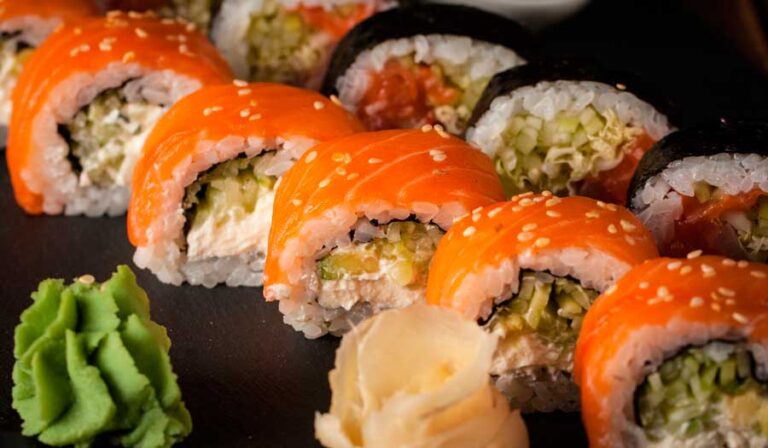 25 Best Orlando Restaurants (Where to Eat, By a Local)