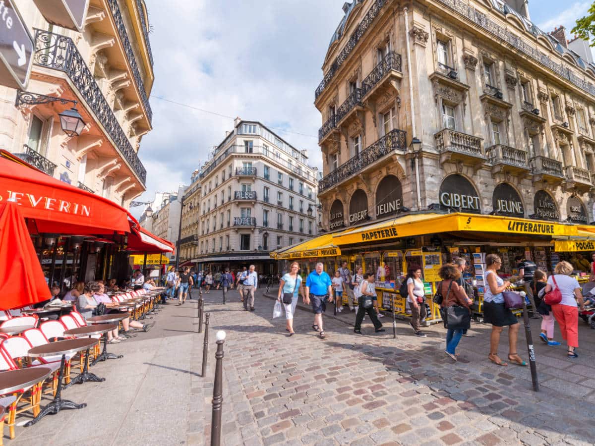 The 20 Best Neighborhoods in Paris (By a Local)
