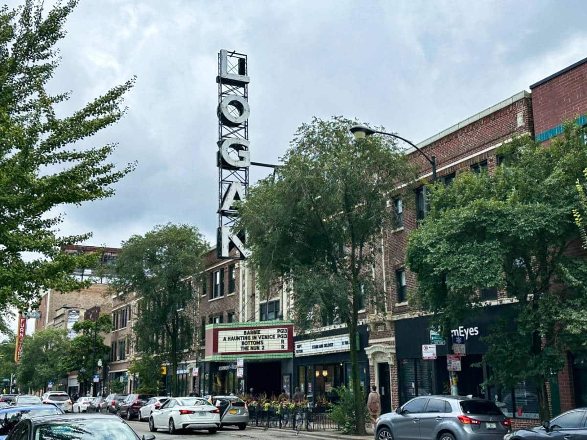 Chicago on a Budget, By a Local (Stay, Eat & Do It Cheaply)