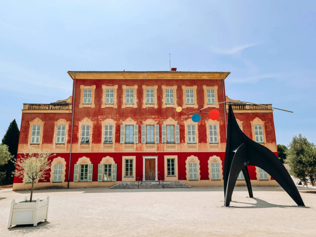 15 Best Museums in France (By a Local)