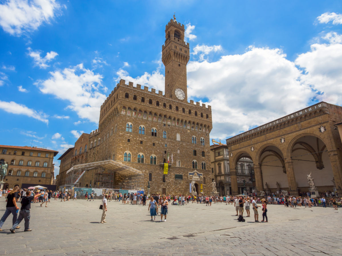 Milan vs Florence - Which is Best? (Honest Pros & Cons)