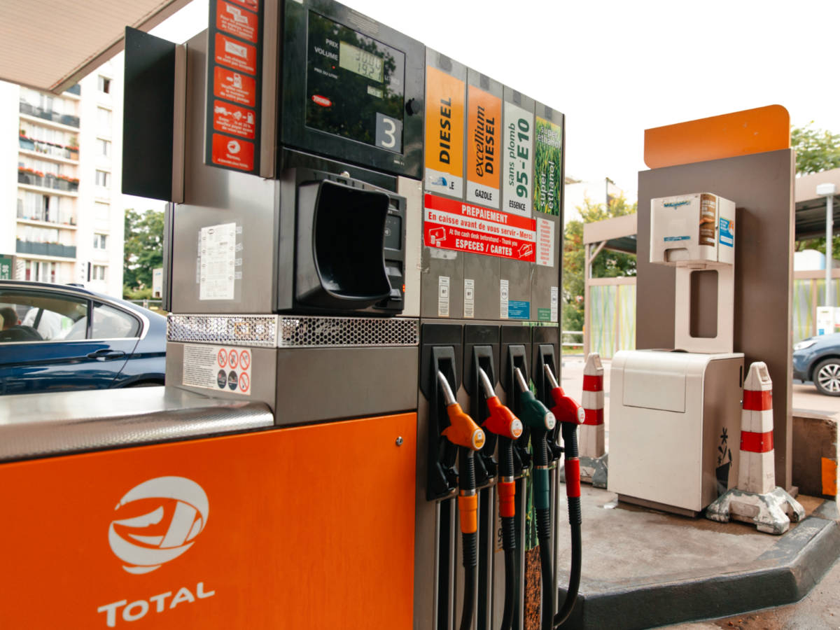 A Guide to Renting a Car in France - Travel Lemming