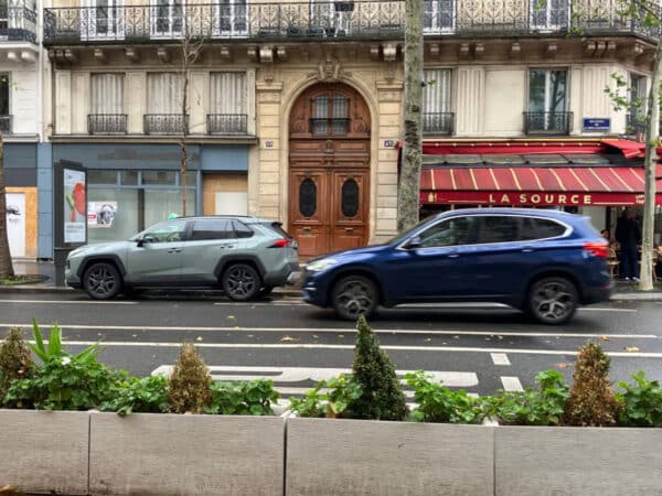 Driving in Paris (A Local’s Guide, for First Timers)