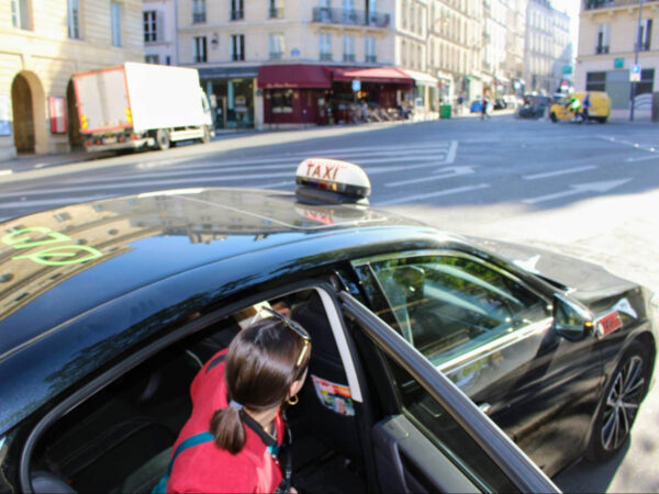 Getting Around Paris (A Local’s Transportation Guide)