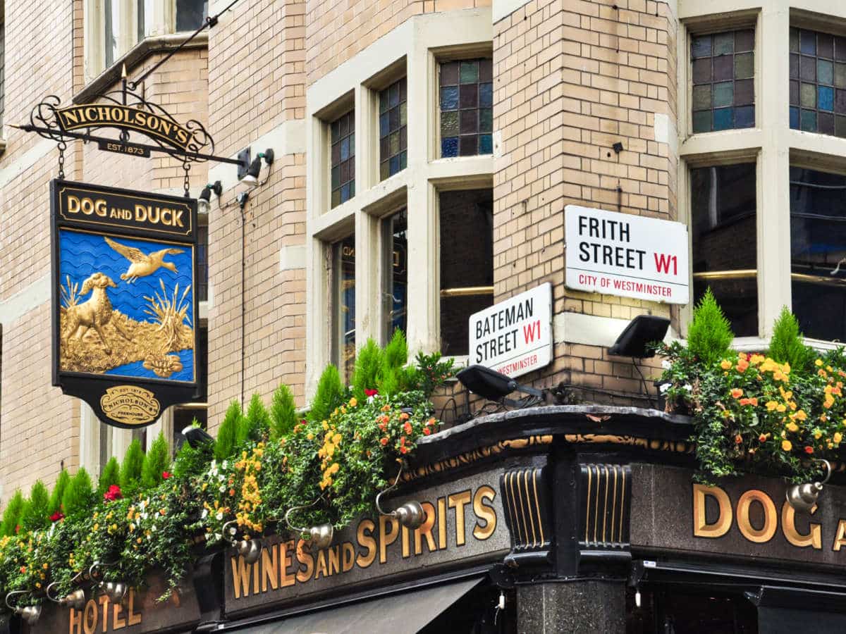 A Local's Favorite Pubs in London