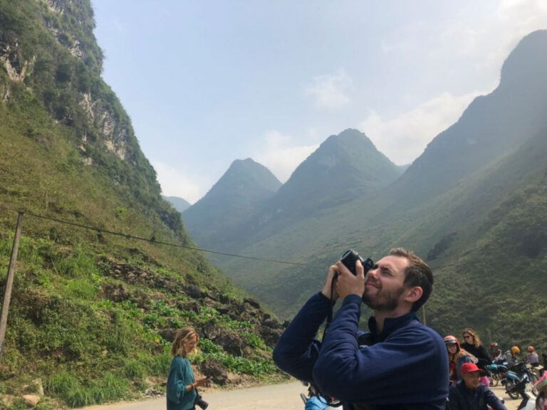 The 7 Types of Travelers You'll Meet Abroad - Travel Lemming