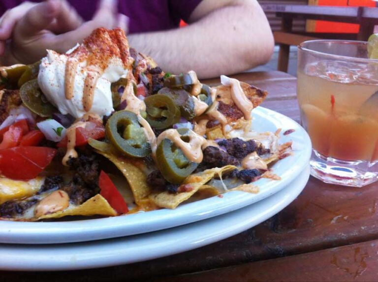 Seattle on a Budget (How to Eat, Stay & Do It All Cheaply)