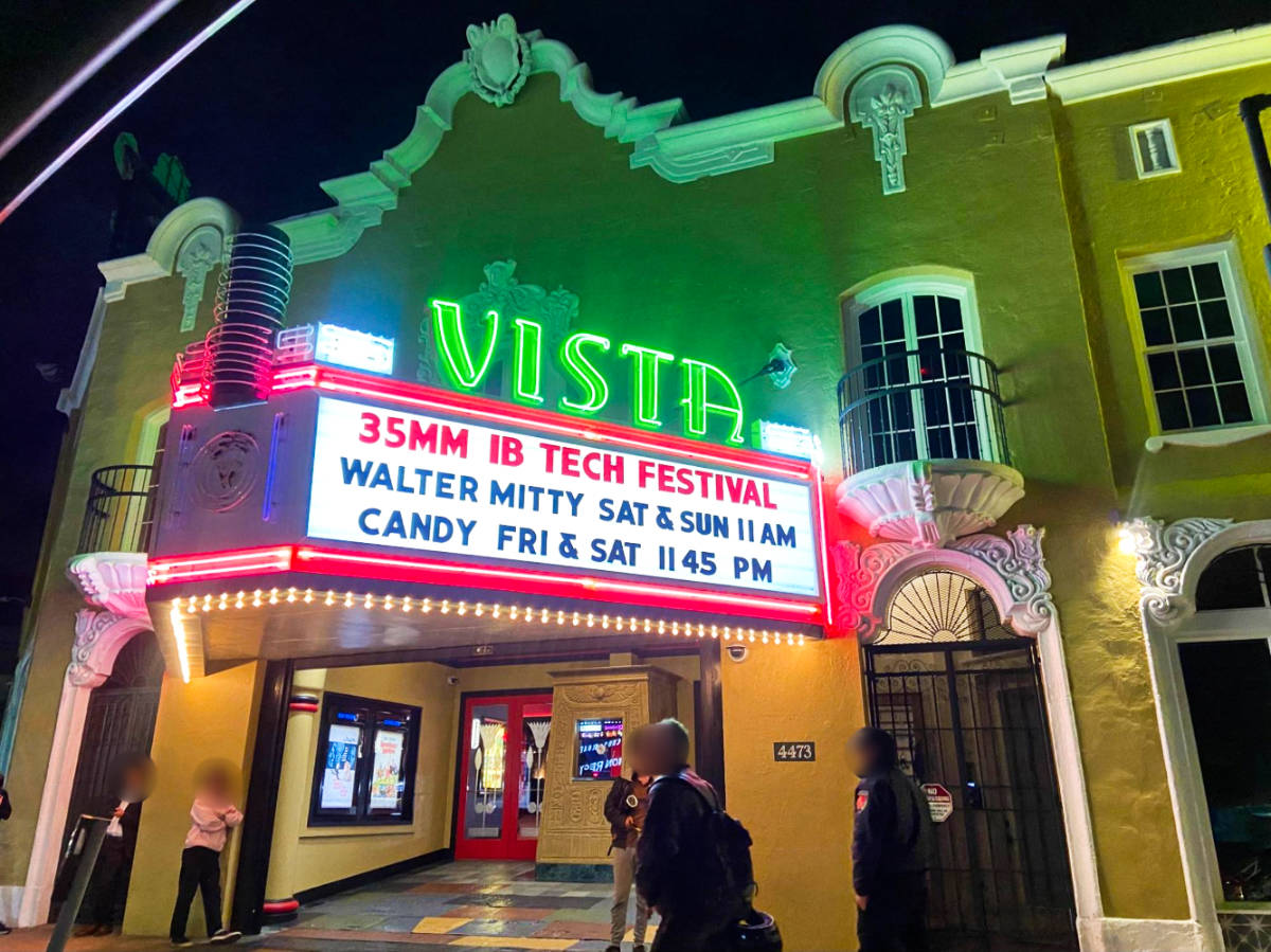 Vista Ca Movie Theater